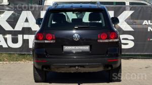 Melns Volkswagen Touareg 2007 Liepāja, ar dzinēja tilpumu 2.50 L un nobraukumu 369 tūkst. km par 3390 €, foto 6 vietnē AUTOMOTO.COM.LV