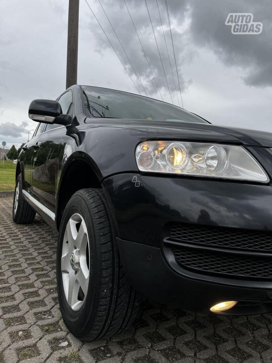 Melns Volkswagen Touareg 2007 Šauļi, ar dzinēja tilpumu 2.50 L un nobraukumu 288 tūkst. km par 4500 €, foto 5 vietnē AUTOMOTO.COM.LV