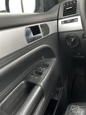 Melns Volkswagen Touareg 2007 Šauļi, ar dzinēja tilpumu 2.50 L un nobraukumu 288 tūkst. km par 4500 €, foto 22 vietnē AUTOMOTO.COM.LV