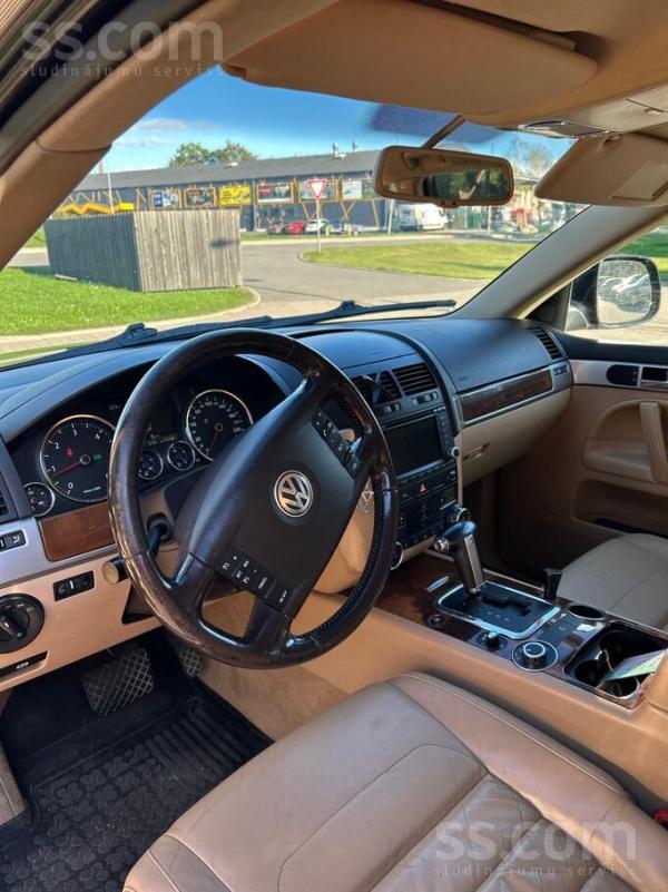 Melns Volkswagen Touareg 2007 Dobele, ar dzinēja tilpumu 3.00 L un nobraukumu 325 tūkst. km par 4500 €, foto 5 vietnē AUTOMOTO.COM.LV