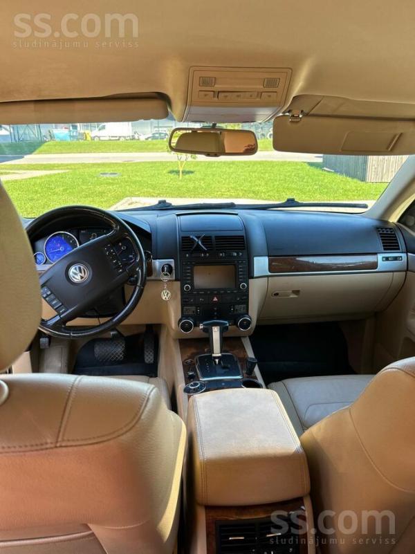 Melns Volkswagen Touareg 2007 Dobele, ar dzinēja tilpumu 3.00 L un nobraukumu 325 tūkst. km par 4500 €, foto 7 vietnē AUTOMOTO.COM.LV