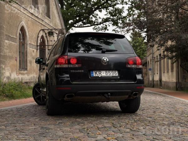 Melns Volkswagen Touareg 2007 Cēsis, ar dzinēja tilpumu 3.00 L un nobraukumu 352 tūkst. km par 2990 €, foto 7 vietnē AUTOMOTO.COM.LV
