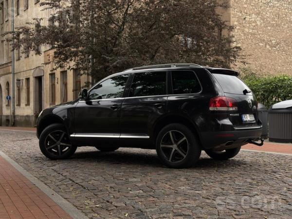 Melns Volkswagen Touareg 2007 Cēsis, ar dzinēja tilpumu 3.00 L un nobraukumu 352 tūkst. km par 2990 €, foto 8 vietnē AUTOMOTO.COM.LV