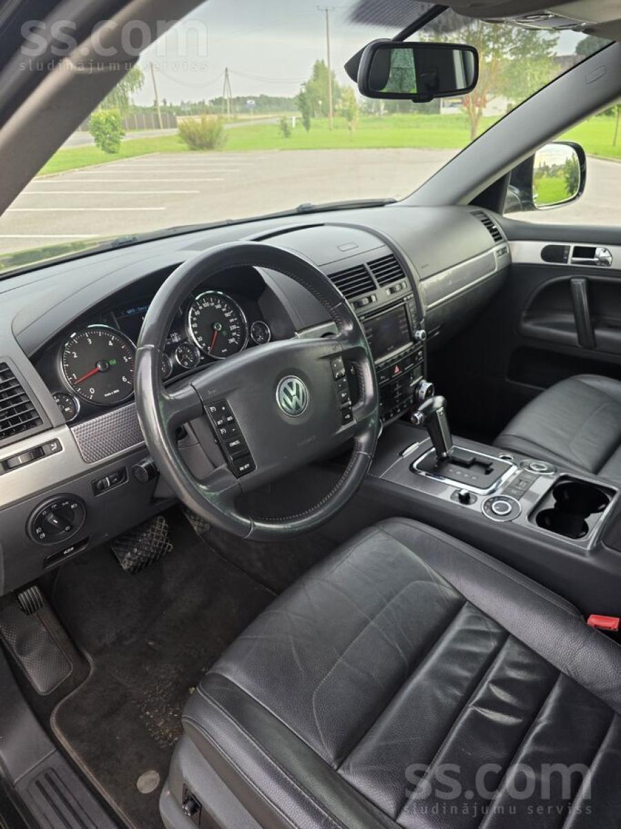 Melns Volkswagen Touareg 2007 Bauska, ar dzinēja tilpumu 3.00 L un nobraukumu 407 tūkst. km par 5200 €, foto 7 vietnē AUTOMOTO.COM.LV