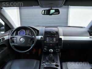 Melns Volkswagen Touareg 2007 Jelgava, ar dzinēja tilpumu 3.00 L un nobraukumu 411 tūkst. km par 5500 €, foto 7 vietnē AUTOMOTO.COM.LV