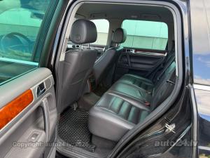 Black Volkswagen Touareg 2007 in Tartu, with an engine capacity of 3.00 L and mileage of 505 thousand km for 5000 €, photo 9 on AUTOMOTO.COM.LV