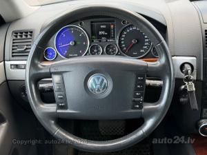 Black Volkswagen Touareg 2007 in Tartu, with an engine capacity of 3.00 L and mileage of 505 thousand km for 5000 €, photo 14 on AUTOMOTO.COM.LV