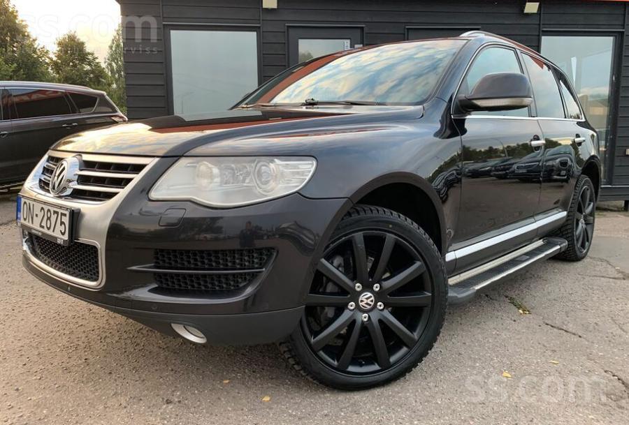 Melns Volkswagen Touareg 2007 Rīga, ar dzinēja tilpumu 3.00 L un nobraukumu 369 tūkst. km par 5500 €, foto 1 vietnē AUTOMOTO.COM.LV