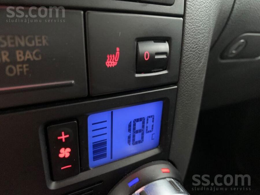 Melns Volkswagen Touareg 2007 Rīga, ar dzinēja tilpumu 3.00 L un nobraukumu 369 tūkst. km par 5500 €, foto 16 vietnē AUTOMOTO.COM.LV