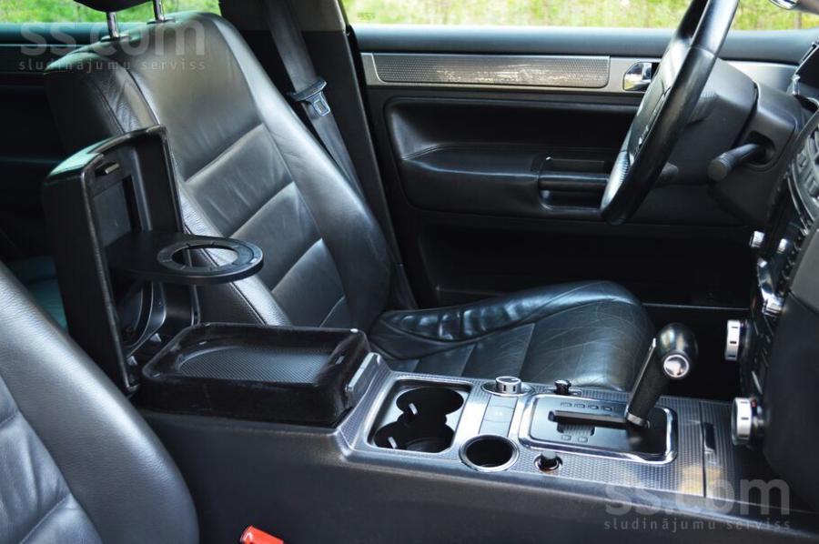 Melns Volkswagen Touareg 2007 Talsi, ar dzinēja tilpumu 2.50 L un nobraukumu 348 tūkst. km par 4300 €, foto 8 vietnē AUTOMOTO.COM.LV