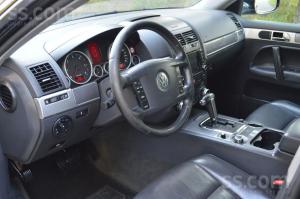 Melns Volkswagen Touareg 2007 Talsi, ar dzinēja tilpumu 2.50 L un nobraukumu 348 tūkst. km par 4300 €, foto 11 vietnē AUTOMOTO.COM.LV