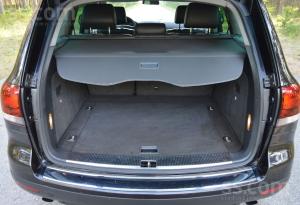 Melns Volkswagen Touareg 2007 Talsi, ar dzinēja tilpumu 2.50 L un nobraukumu 348 tūkst. km par 4300 €, foto 13 vietnē AUTOMOTO.COM.LV
