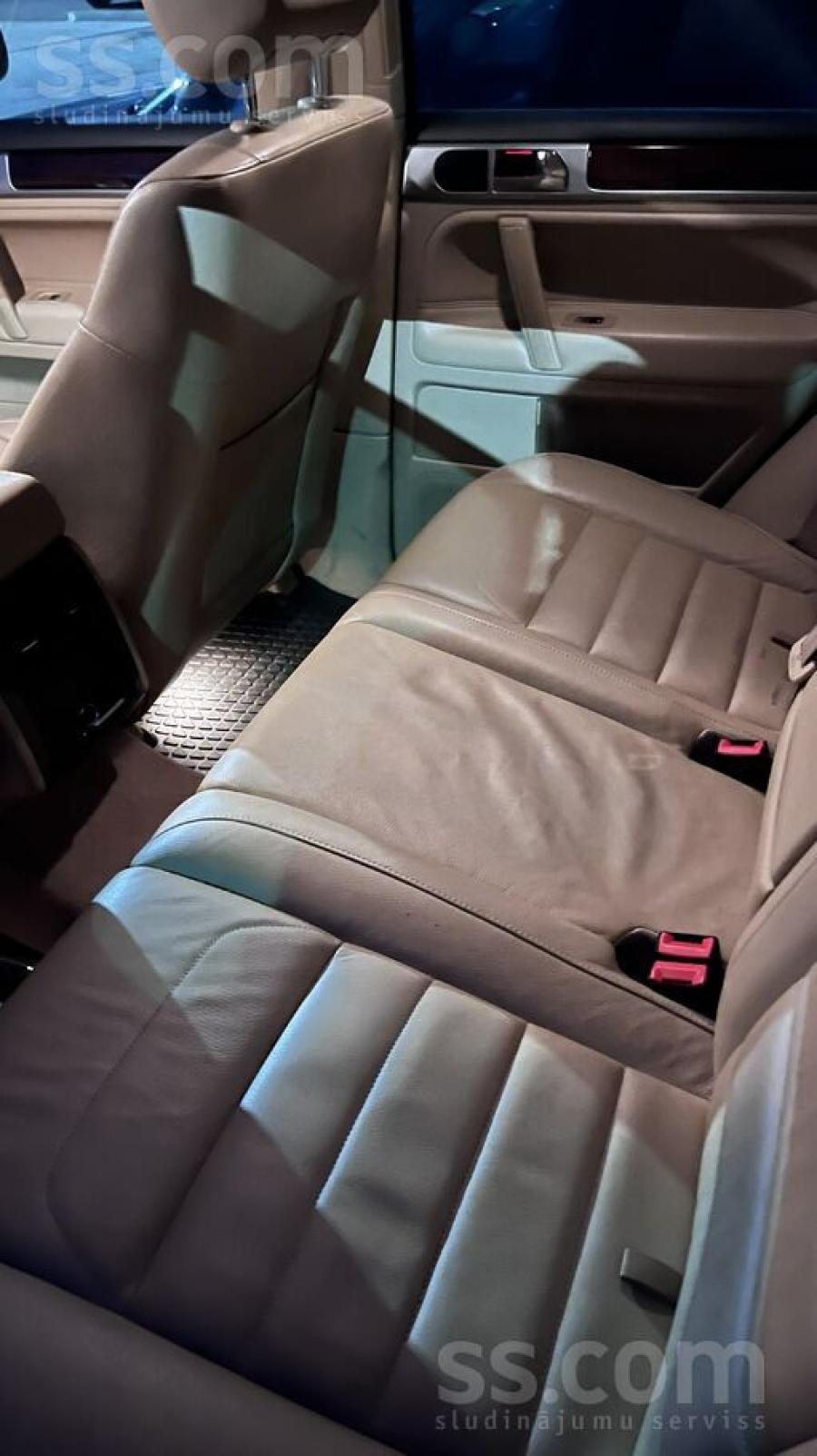Melns Volkswagen Touareg 2007 Rīga, ar dzinēja tilpumu 3.00 L un nobraukumu 277 tūkst. km par 8000 €, foto 8 vietnē AUTOMOTO.COM.LV