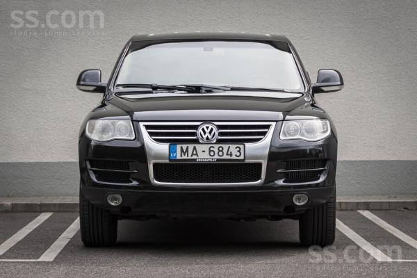 Melns Volkswagen Touareg 2008 Rīga, ar dzinēja tilpumu 3.00 L un nobraukumu 0 tūkst. km par 6950 €, foto 2 vietnē AUTOMOTO.COM.LV