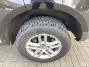 Black Volkswagen Touareg 2008 in Utena, with an engine capacity of 3.00 L and mileage of 311 thousand km for 7950 €, photo 11 on AUTOMOTO.COM.LV