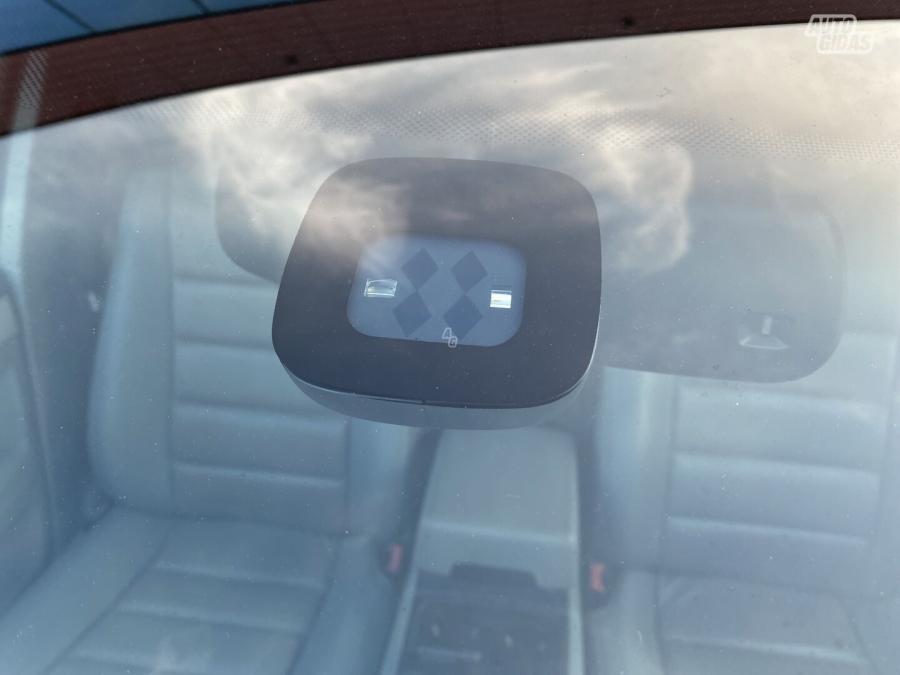 Black Volkswagen Touareg 2008 in Utena, with an engine capacity of 3.00 L and mileage of 311 thousand km for 7950 €, photo 15 on AUTOMOTO.COM.LV