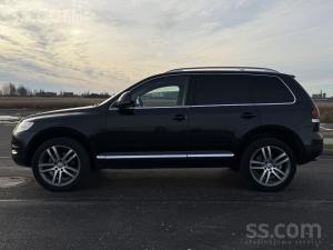Melns Volkswagen Touareg 2008 Liepāja, ar dzinēja tilpumu 3.00 L un nobraukumu 277 tūkst. km par 8400 €, foto 5 vietnē AUTOMOTO.COM.LV