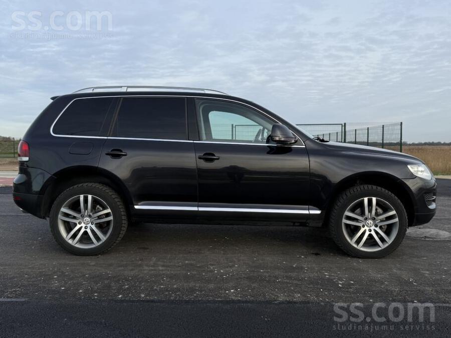 Melns Volkswagen Touareg 2008 Liepāja, ar dzinēja tilpumu 3.00 L un nobraukumu 277 tūkst. km par 8400 €, foto 6 vietnē AUTOMOTO.COM.LV