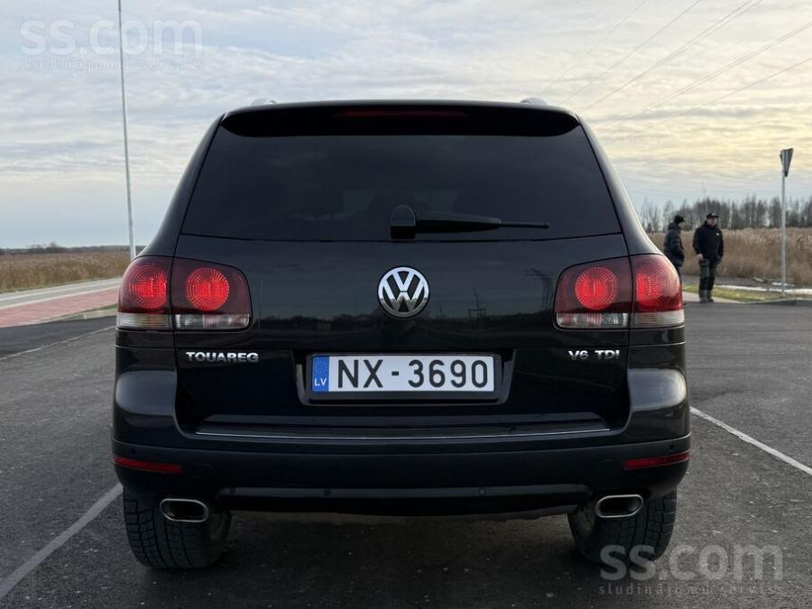 Melns Volkswagen Touareg 2008 Liepāja, ar dzinēja tilpumu 3.00 L un nobraukumu 277 tūkst. km par 8400 €, foto 8 vietnē AUTOMOTO.COM.LV