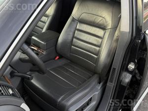 Melns Volkswagen Touareg 2008 Liepāja, ar dzinēja tilpumu 3.00 L un nobraukumu 277 tūkst. km par 8400 €, foto 16 vietnē AUTOMOTO.COM.LV