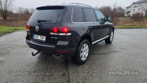 Black Volkswagen Touareg 2008 in Tallinn, with an engine capacity of 3.00 L and mileage of 375 thousand km for 4200 €, photo 3 on AUTOMOTO.COM.LV