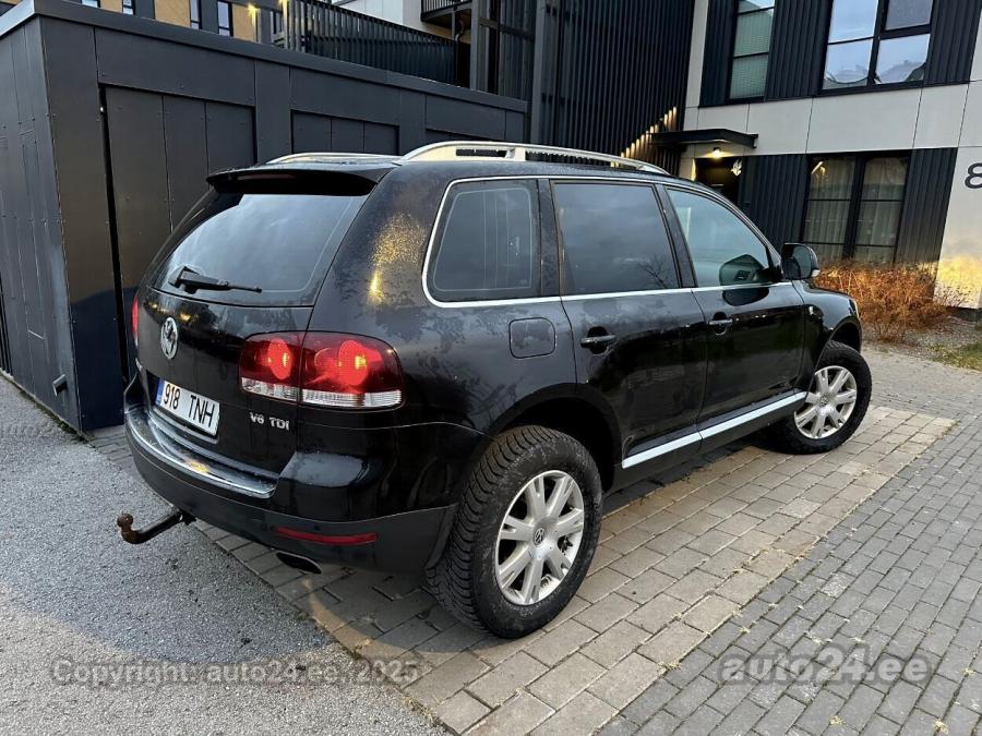Melns Volkswagen Touareg 2008 Tartu, ar dzinēja tilpumu 3.00 L un nobraukumu 370 tūkst. km par 5499 €, foto 4 vietnē AUTOMOTO.COM.LV