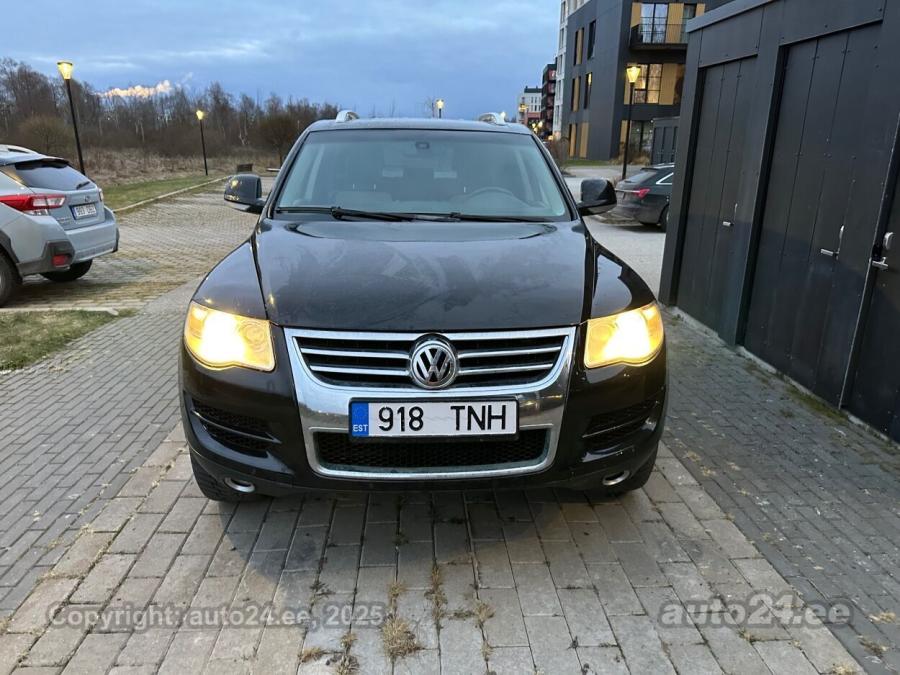 Melns Volkswagen Touareg 2008 Tartu, ar dzinēja tilpumu 3.00 L un nobraukumu 370 tūkst. km par 5499 €, foto 5 vietnē AUTOMOTO.COM.LV
