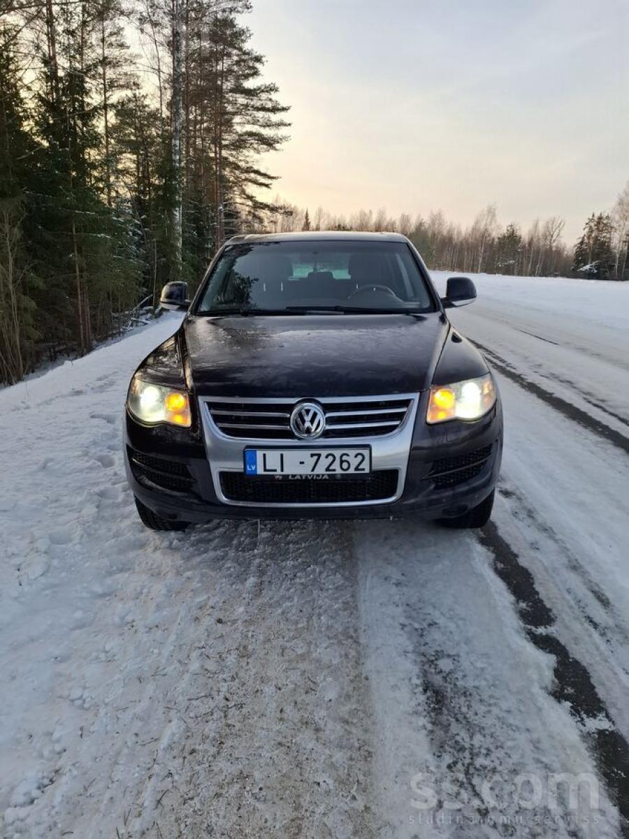 Melns Volkswagen Touareg 2008 Daugavpils, ar dzinēja tilpumu 3.00 L un nobraukumu 260 tūkst. km par 5300 €, foto 1 vietnē AUTOMOTO.COM.LV