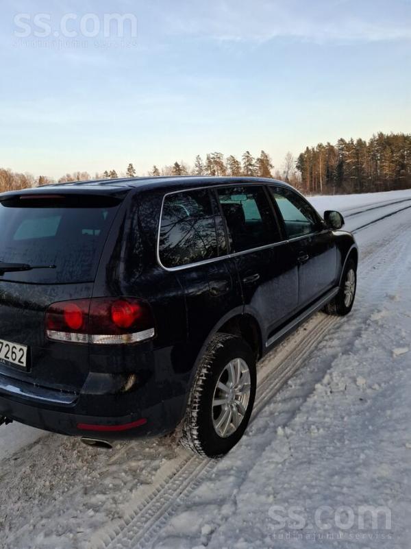 Melns Volkswagen Touareg 2008 Daugavpils, ar dzinēja tilpumu 3.00 L un nobraukumu 260 tūkst. km par 5300 €, foto 8 vietnē AUTOMOTO.COM.LV