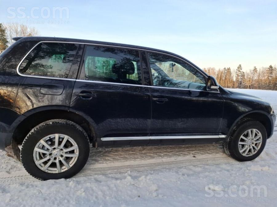 Melns Volkswagen Touareg 2008 Daugavpils, ar dzinēja tilpumu 3.00 L un nobraukumu 260 tūkst. km par 5300 €, foto 9 vietnē AUTOMOTO.COM.LV