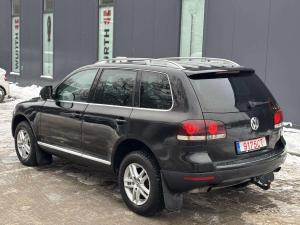 Melns Volkswagen Touareg 2008 Nemenčinė, ar dzinēja tilpumu 3.00 L un nobraukumu 282 tūkst. km par 5000 €, foto 5 vietnē AUTOMOTO.COM.LV