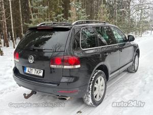 Melns Volkswagen Touareg 2008 Rapla, ar dzinēja tilpumu 3.00 L un nobraukumu 0 tūkst. km par 3500 €, foto 6 vietnē AUTOMOTO.COM.LV