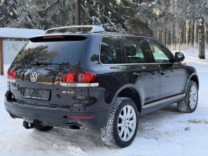 Melns Volkswagen Touareg 2008 Raseiniai, ar dzinēja tilpumu 3.00 L un nobraukumu 306 tūkst. km par 5350 €, foto 3 vietnē AUTOMOTO.COM.LV