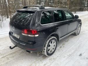 Melns Volkswagen Touareg 2008 Viļņa, ar dzinēja tilpumu 3.00 L un nobraukumu 355 tūkst. km par 4700 €, foto 3 vietnē AUTOMOTO.COM.LV