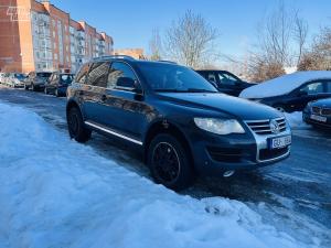 Black Volkswagen Touareg 2008 in Klaipeda, with an engine capacity of 3.60 L and mileage of 300 thousand km for 4300 €, photo 5 on AUTOMOTO.COM.LV