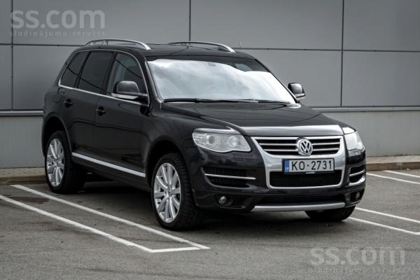 Black Volkswagen Touareg 2008 in Riga, with an engine capacity of 3.00 L and mileage of 0 thousand km for 5990 €, photo 3 on AUTOMOTO.COM.LV