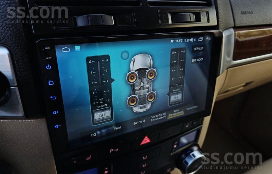 Melns Volkswagen Touareg 2008 Rīga, ar dzinēja tilpumu 2.50 L un nobraukumu 250 tūkst. km par 3900 €, foto 24 vietnē AUTOMOTO.COM.LV