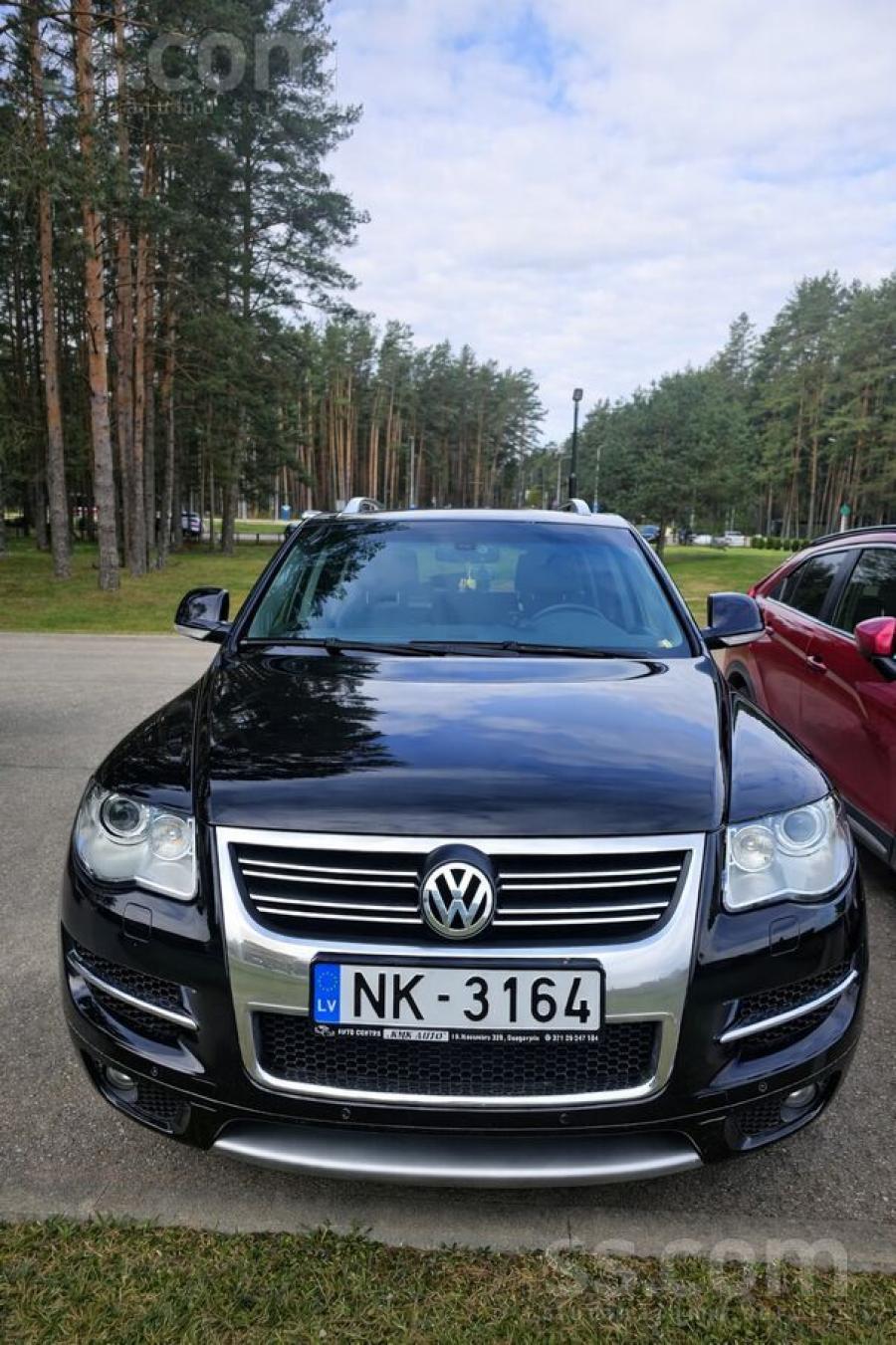 Melns Volkswagen Touareg 2008 Daugavpils, ar dzinēja tilpumu 3.00 L un nobraukumu 308 tūkst. km par 7300 €, foto 1 vietnē AUTOMOTO.COM.LV