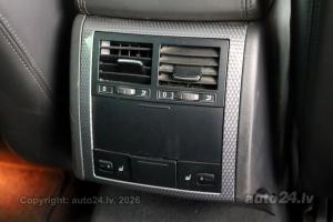 Melns Volkswagen Touareg 2008 Tallina, ar dzinēja tilpumu 3.00 L un nobraukumu 328 tūkst. km par 3499 €, foto 11 vietnē AUTOMOTO.COM.LV