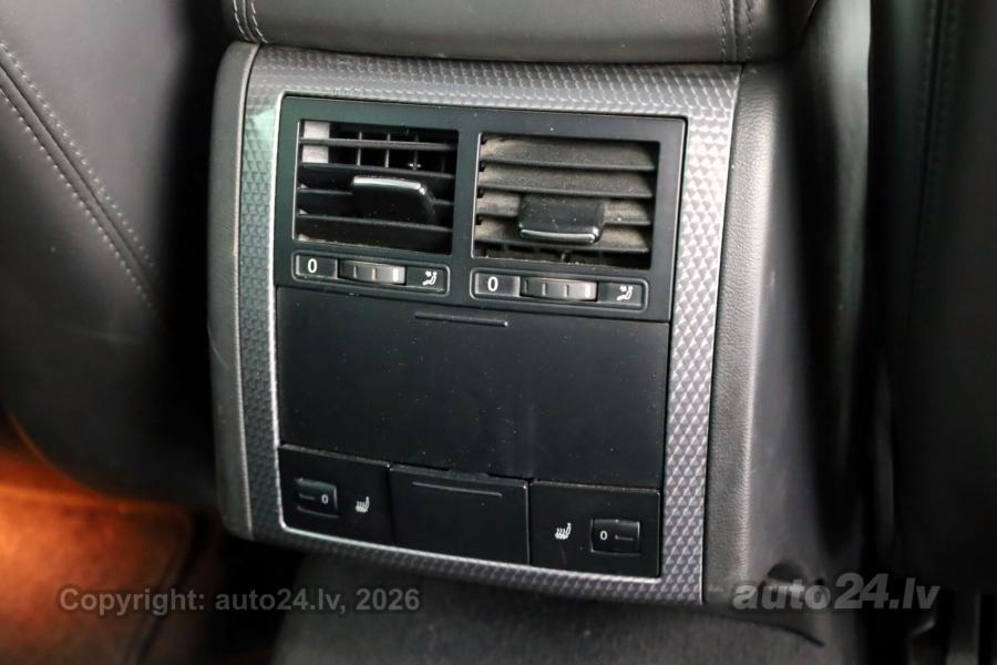 Melns Volkswagen Touareg 2008 Tallina, ar dzinēja tilpumu 3.00 L un nobraukumu 328 tūkst. km par 3499 €, foto 11 vietnē AUTOMOTO.COM.LV