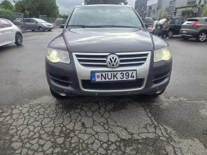 Melns Volkswagen Touareg 2008 Viļņa, ar dzinēja tilpumu 2.97 L un nobraukumu 430 tūkst. km par 2800 €, foto 3 vietnē AUTOMOTO.COM.LV