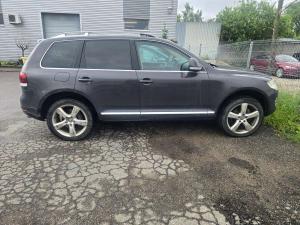 Melns Volkswagen Touareg 2008 Viļņa, ar dzinēja tilpumu 2.97 L un nobraukumu 430 tūkst. km par 2800 €, foto 9 vietnē AUTOMOTO.COM.LV