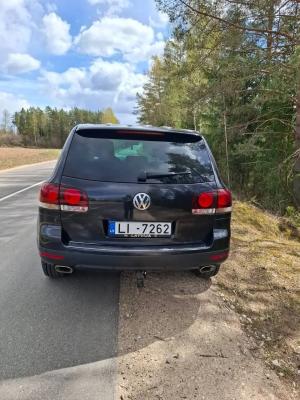 Melns Volkswagen Touareg 2008 Rīga, ar dzinēja tilpumu 3.00 L un nobraukumu 260 tūkst. km par 4700 €, foto 6 vietnē AUTOMOTO.COM.LV