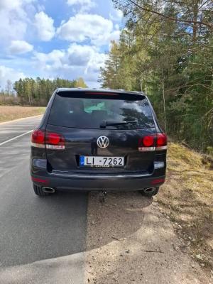 Melns Volkswagen Touareg 2008 Rīga, ar dzinēja tilpumu 3.00 L un nobraukumu 260 tūkst. km par 4700 €, foto 7 vietnē AUTOMOTO.COM.LV