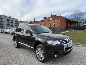 Melns Volkswagen Touareg 2008 Ventspils, ar dzinēja tilpumu 3.00 L un nobraukumu 317 tūkst. km par 4990 €, foto 4 vietnē AUTOMOTO.COM.LV
