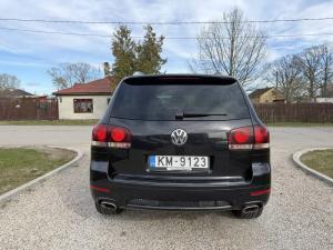 Melns Volkswagen Touareg 2008 Ventspils, ar dzinēja tilpumu 3.00 L un nobraukumu 317 tūkst. km par 4990 €, foto 6 vietnē AUTOMOTO.COM.LV