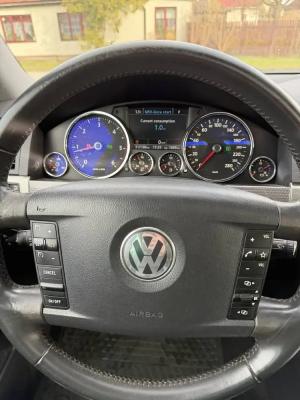 Melns Volkswagen Touareg 2008 Ventspils, ar dzinēja tilpumu 3.00 L un nobraukumu 317 tūkst. km par 4990 €, foto 18 vietnē AUTOMOTO.COM.LV