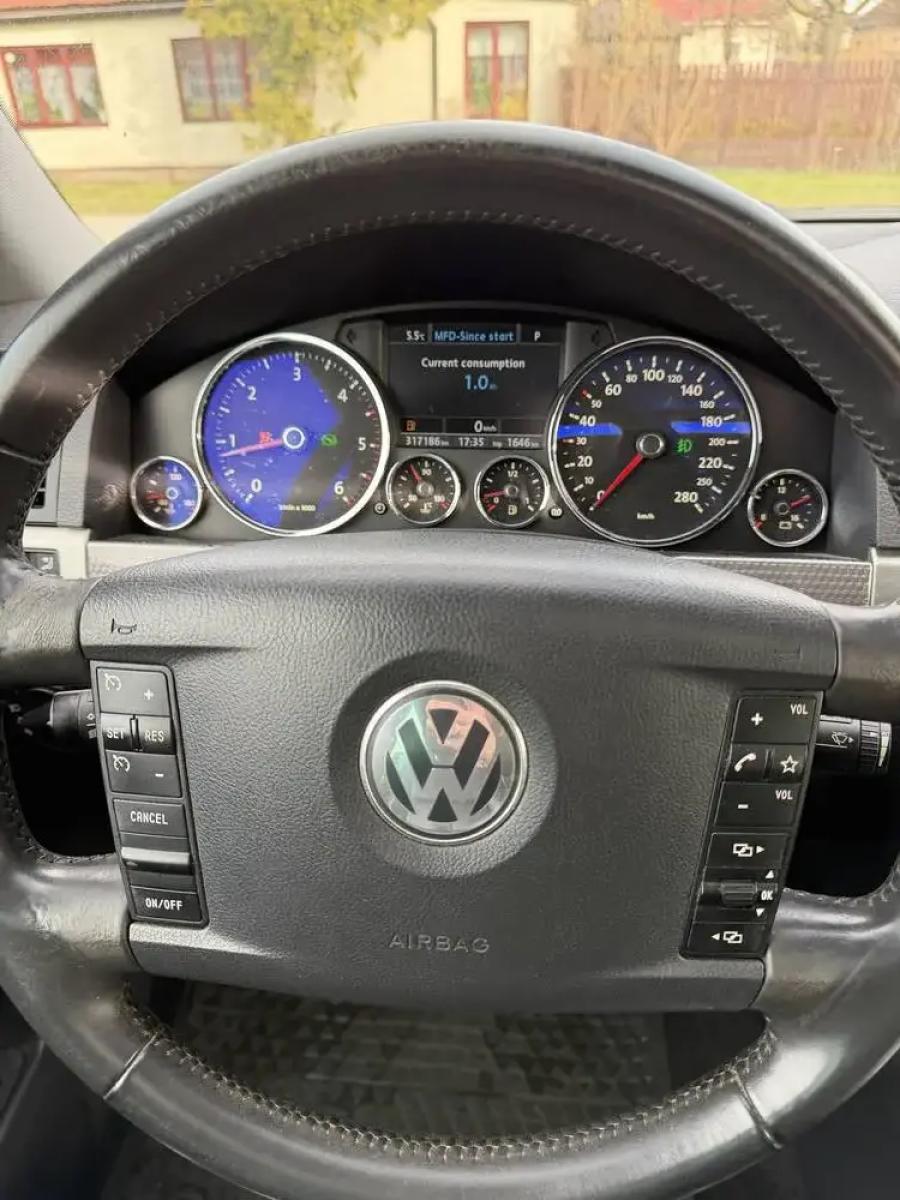 Melns Volkswagen Touareg 2008 Ventspils, ar dzinēja tilpumu 3.00 L un nobraukumu 317 tūkst. km par 4990 €, foto 18 vietnē AUTOMOTO.COM.LV