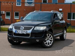 Melns Volkswagen Touareg 2008 Rīga, ar dzinēja tilpumu 3.00 L un nobraukumu 303 tūkst. km par 5390 €, foto 3 vietnē AUTOMOTO.COM.LV