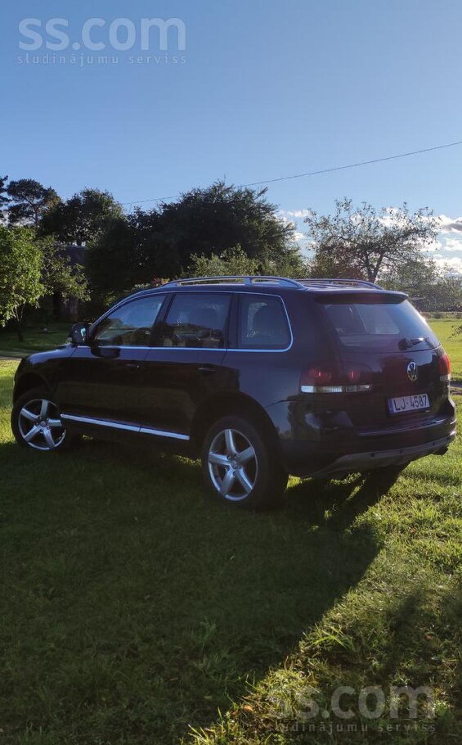 Black Volkswagen Touareg 2008 in Jekabpils, with an engine capacity of 3.00 L and mileage of 258 thousand km for 5550 €, photo 5 on AUTOMOTO.COM.LV